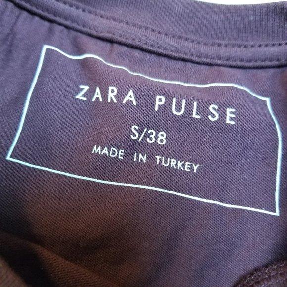 89148 | Shirts | Zara Pulse Graphic Tee | Poshmark